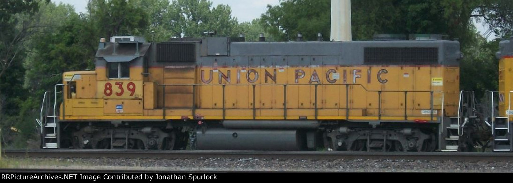 UP 839, conductor's side, 7-19-2014